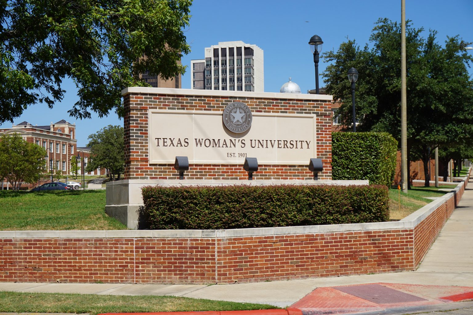 TWU to allow undergrads to opt in to alternative grading system for ...